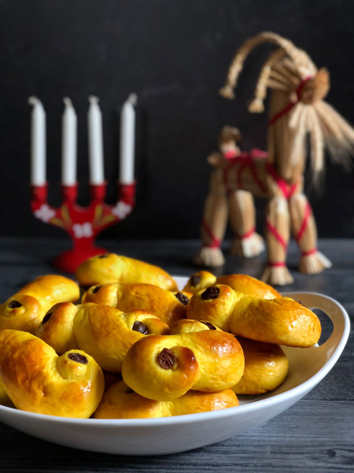 Lussekatter (Swedish St. Lucia Saffron Buns) | Fikabröd