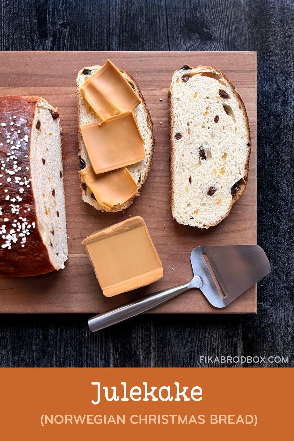 Julekake (Norwegian Christmas Bread) | Fikabröd